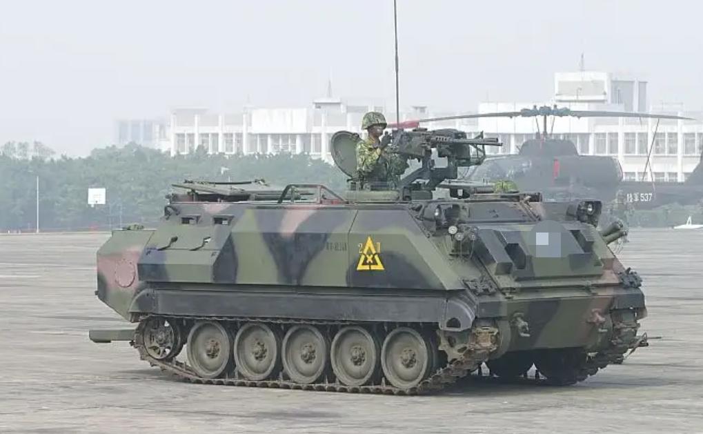 Taiwan Island exercises anti-airborne, a large number of pure white ...