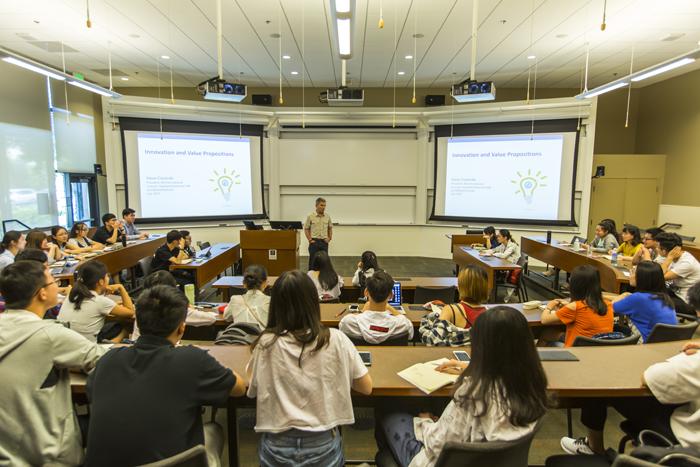 Lu Suying: The daughter of the former president of South Korea, helped ...