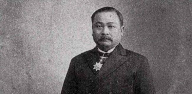 When Cixi and Guangxu fled back to Beijing from Xi'an, Yuan Shikai ...