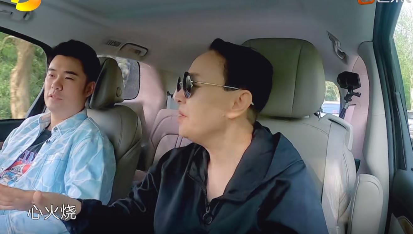 I cried! Huang Lei rushed to the door to pick up Liu Xianhua, He Jiong: I can't bear you to ...