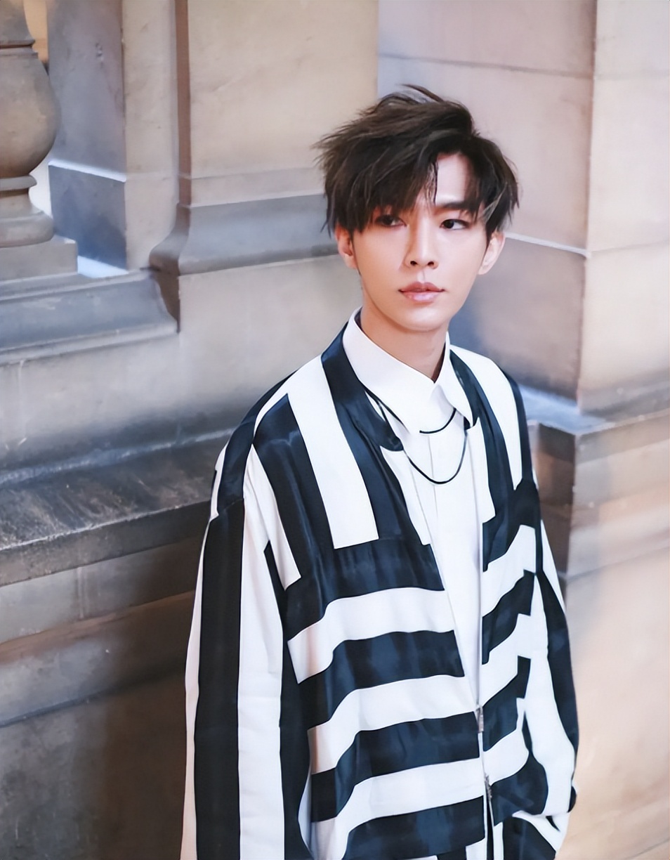 Aaron Yan did something wrong, and Qiu Yaole wanted to sue him. Now he ...