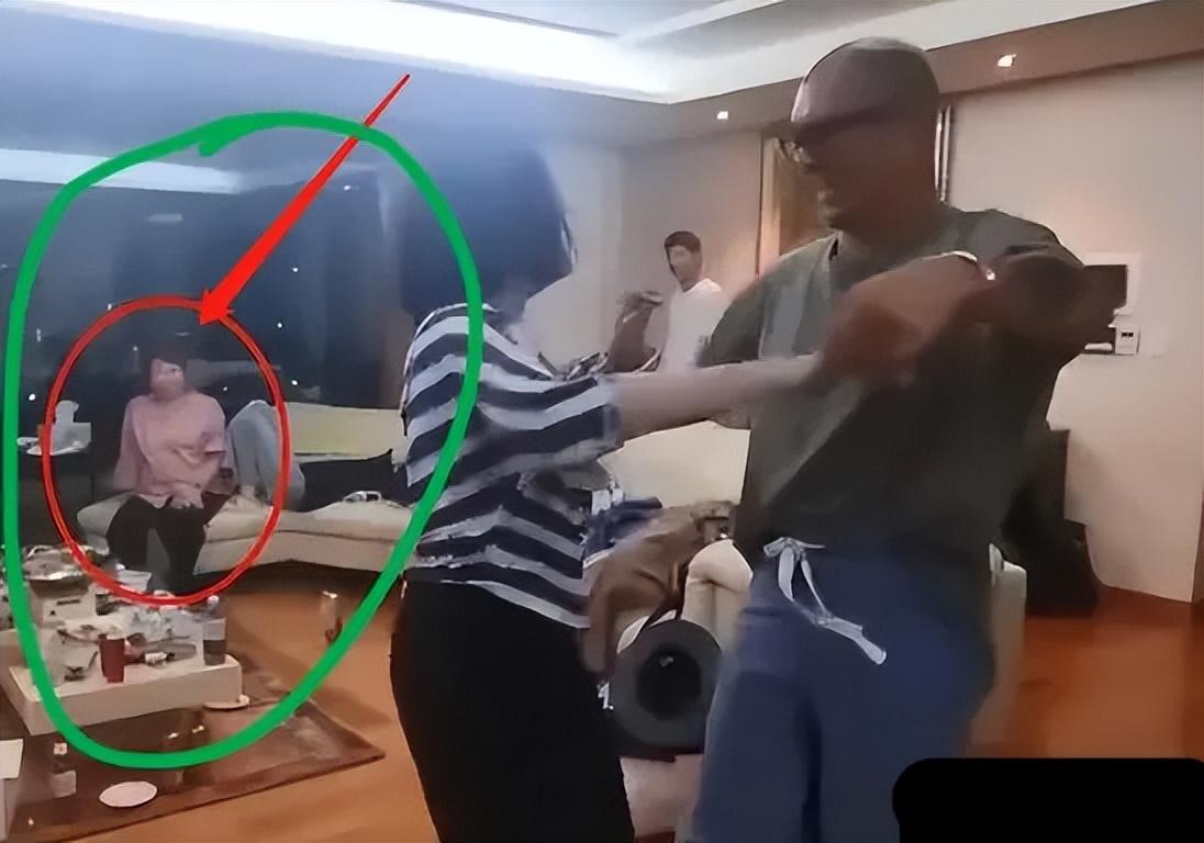 Little SKoo Jun-yup's intimate dance scene is released! Big S lay flat and motionless, Xiao ...