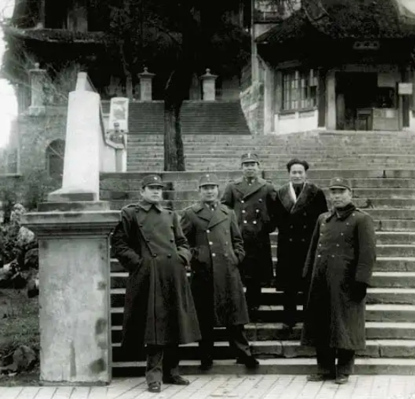 After Zhang Lingfu died in battle, how did Su Yu deal with Zhang Lingfu ...