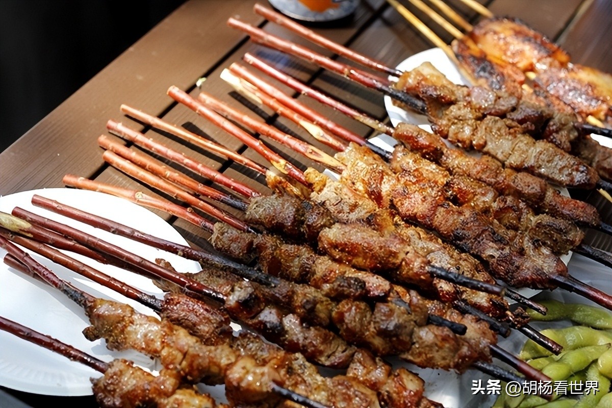 Delicious in memory, Xinjiang special food roast lamb - iNEWS