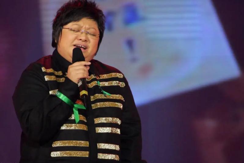 Han Hong posted a message late at night, crying: I have offended many ...