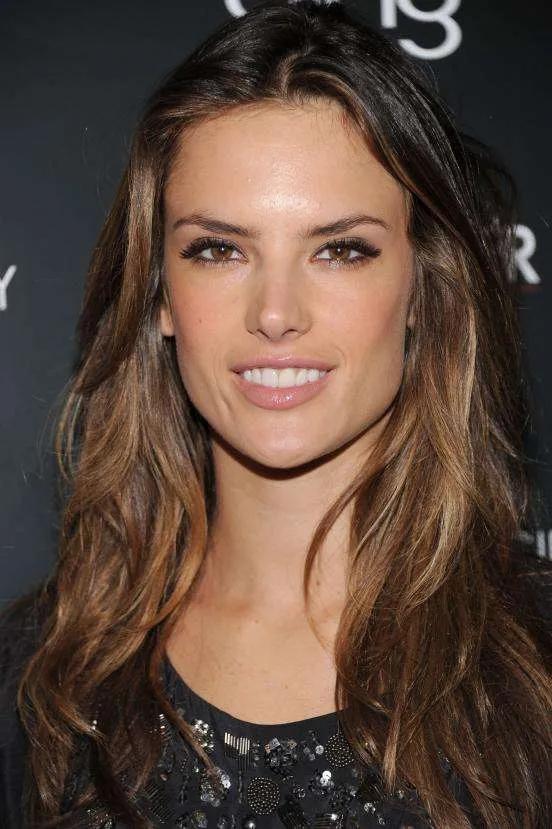 International supermodel Victoria's Secret Angel Alessandra Ambrosio ...