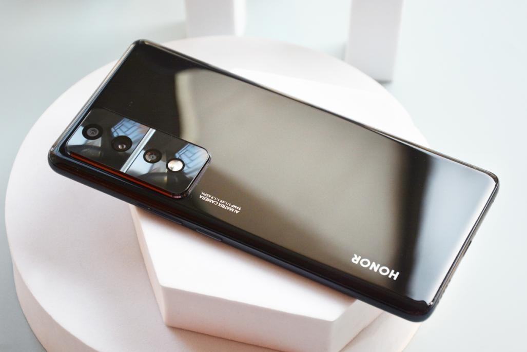 Honor or Redmi? Tested six classic models, no need to buy blindly - iNEWS