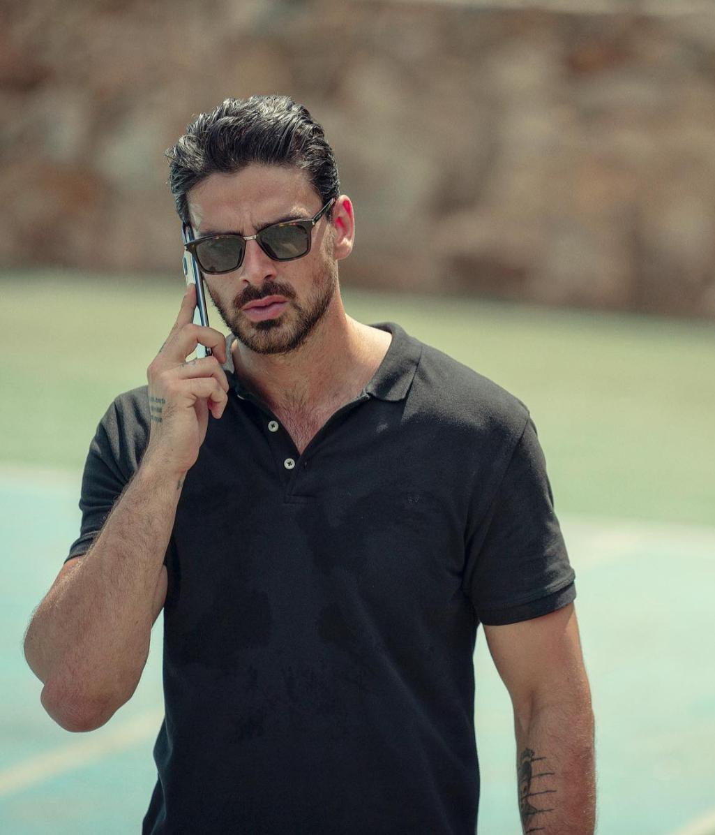 Italian actor Michele Morrone enters Bollywood, moves to India - iNEWS