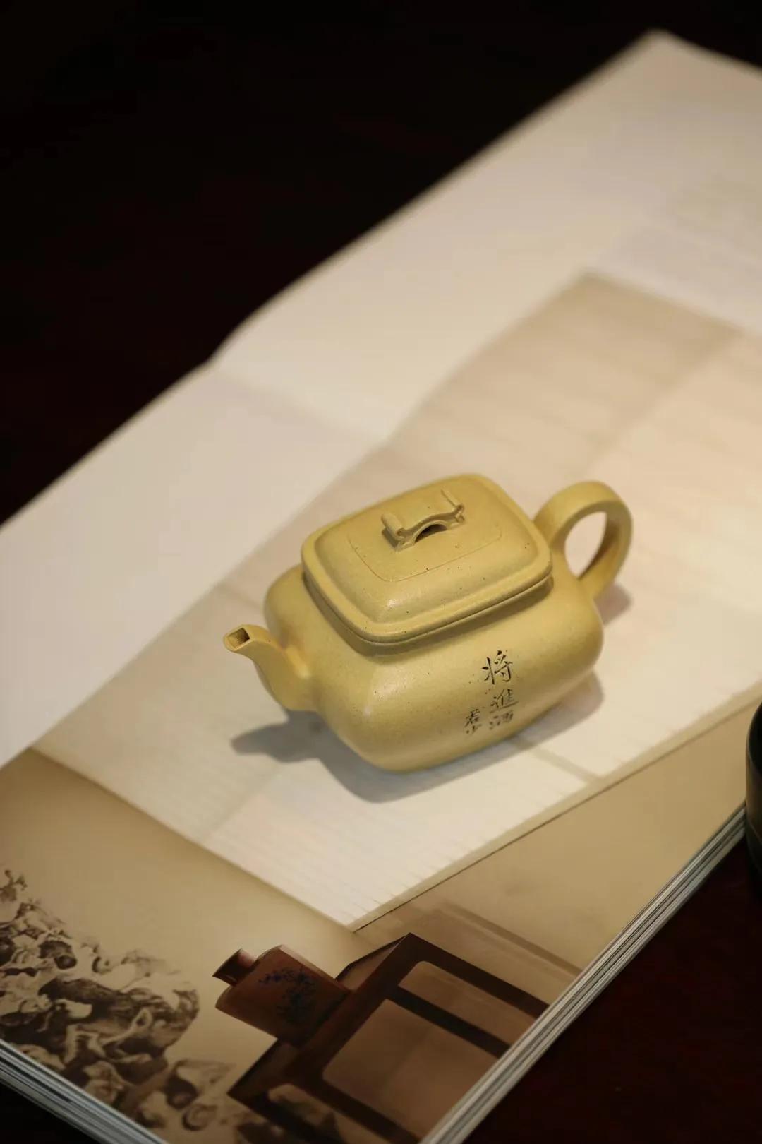 Hand-pulled Embryo: An Alternative Craft of Zisha Pottery - iNEWS