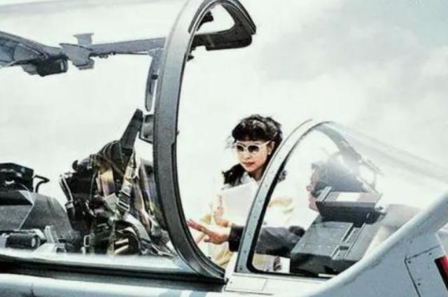 Dina: Hong Kong porn star, the reality version of 007, devoted all her ...