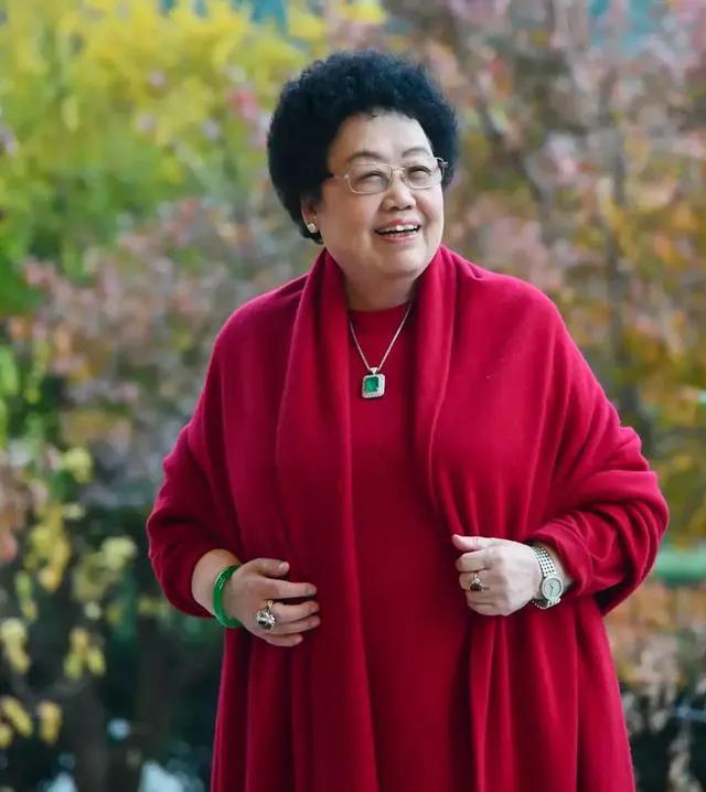 Chen Lihua made a will: 10 billion for each child, and the rest will belong to Tang Seng - iMedia
