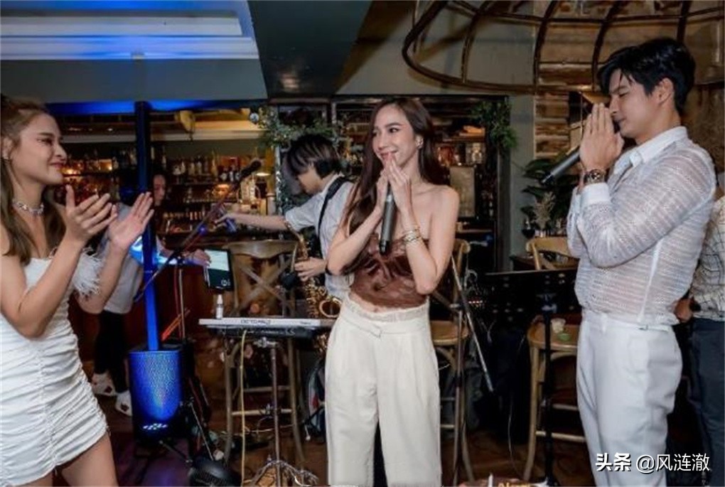 Thai star Pooklook held a birthday party for Mike, friend Aump attended with his rich boyfriend ...