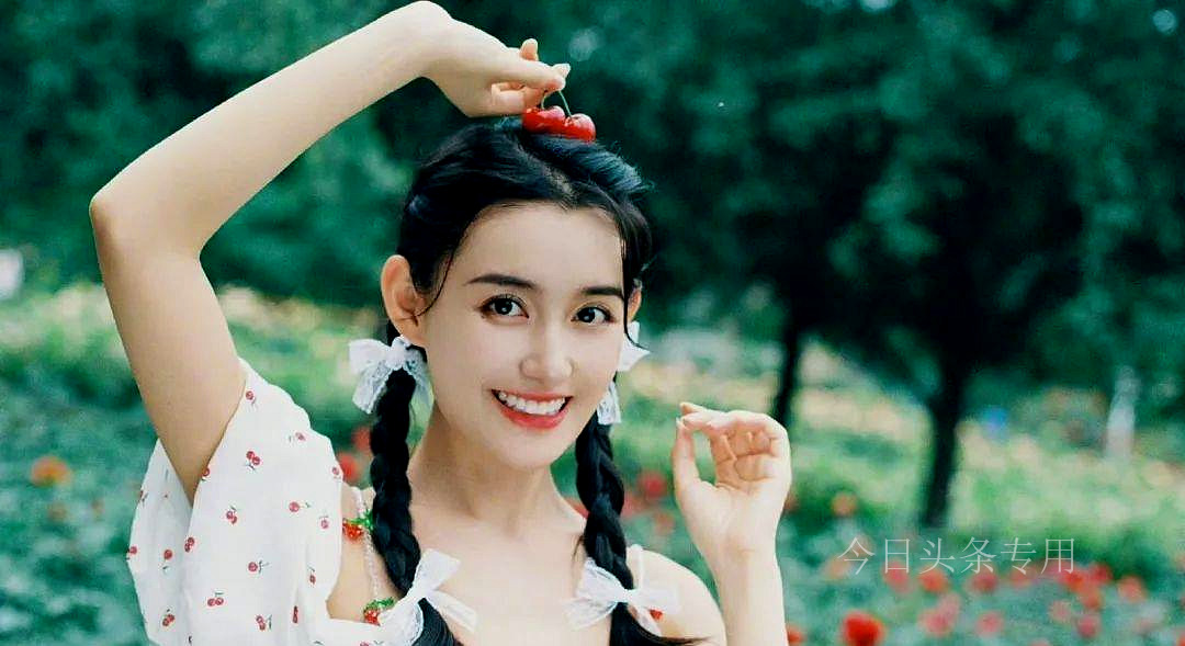 Jiang Yiyi was fined 2.38 million for tax evasion! After Yu Zhenggang praised her good character ...