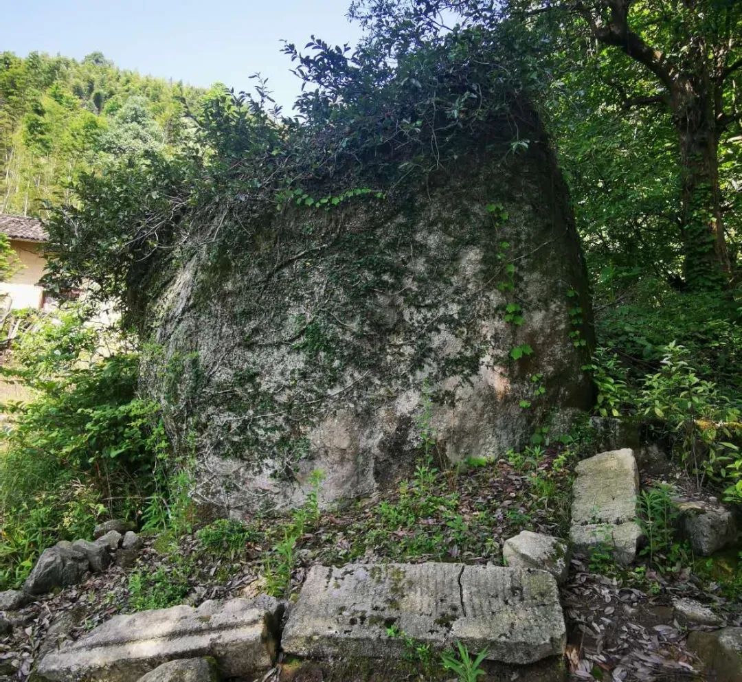 Looking back at Jindong Village for a hundred years, looking up at the ...
