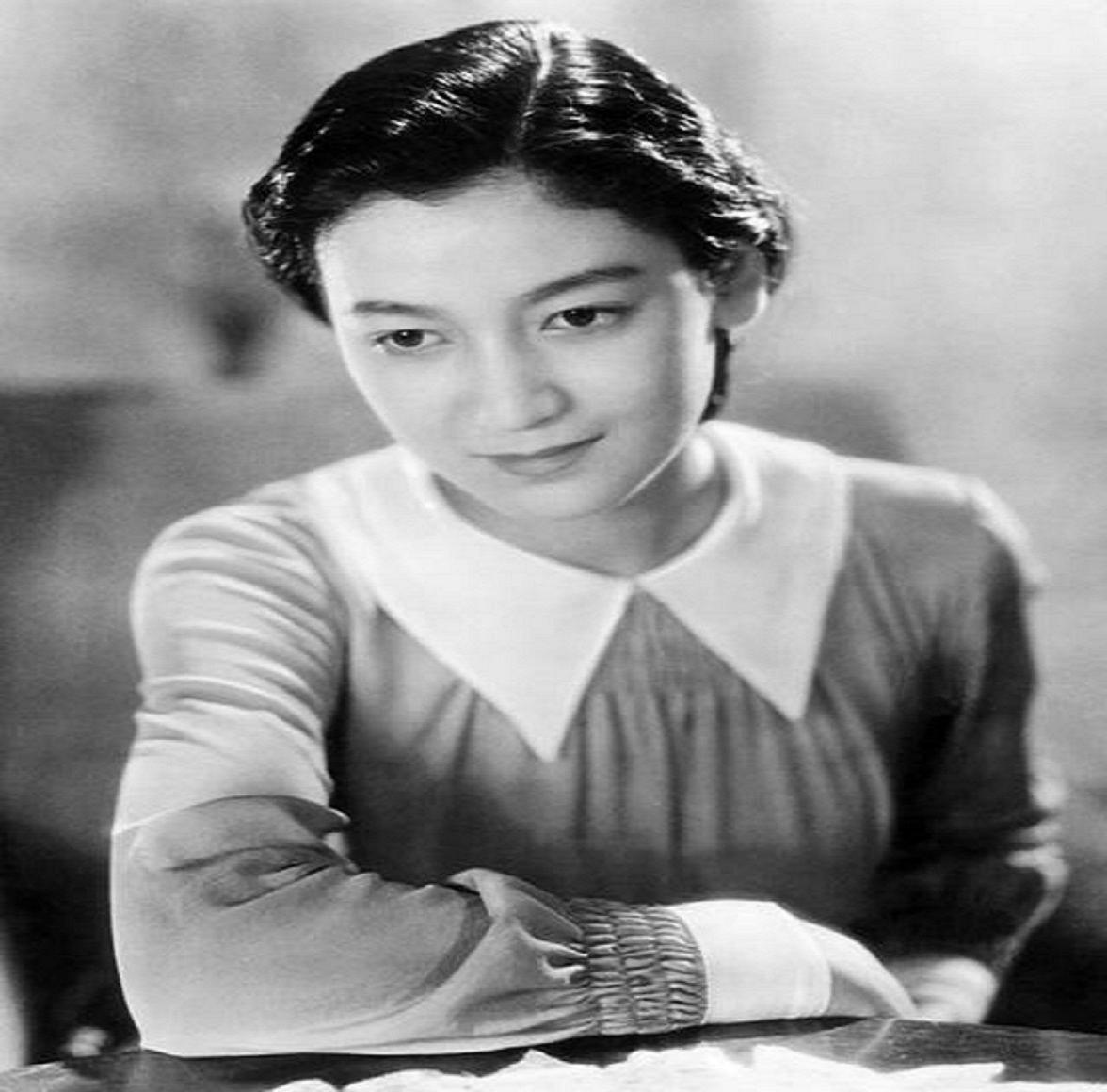 Japanese actress Setsuko Hara: She was given to MacArthur as a lover ...