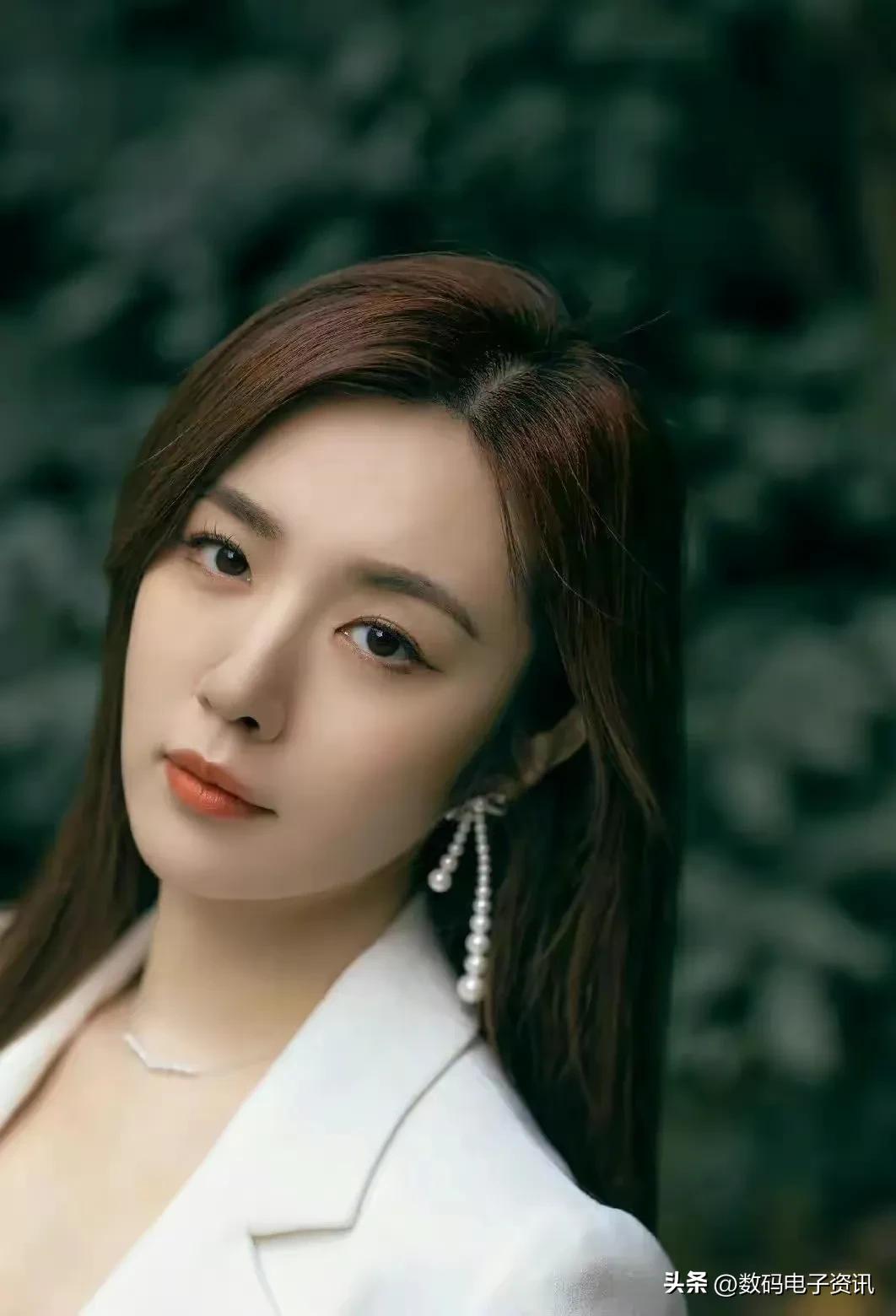 Wang Xiaochen is so beautiful - iNEWS