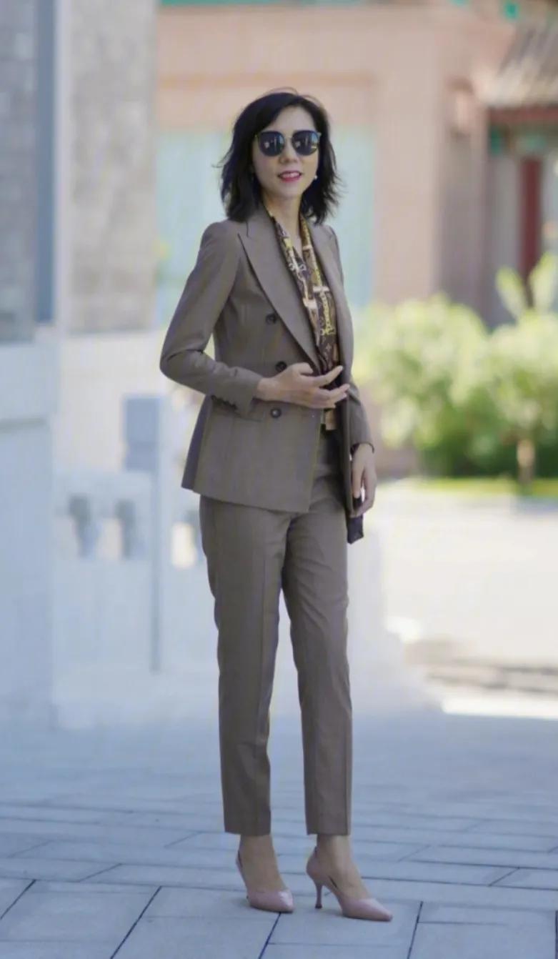 What are the classic and timeless elements in clothing collocation? - iNEWS