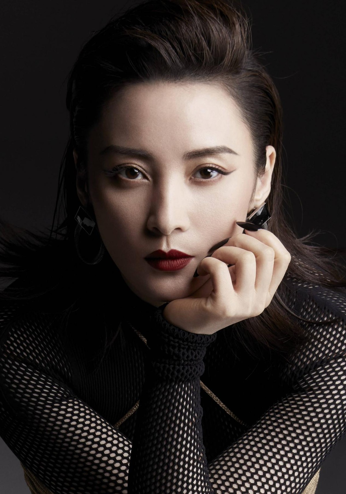 "Beauty in ancient costume" Jiang Qinqin was exposed as a "little three ...