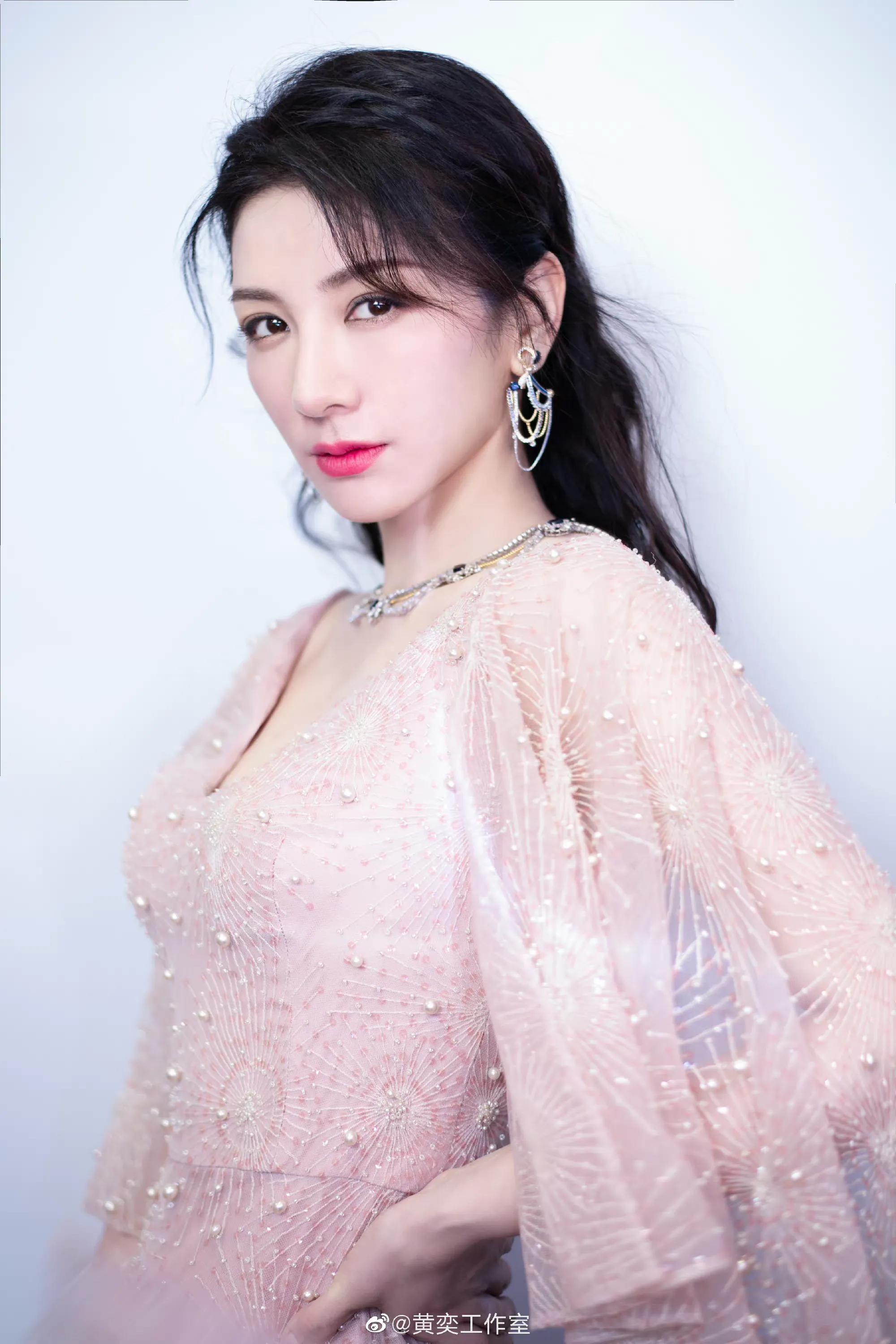 Huang Yimei Tu - iNEWS