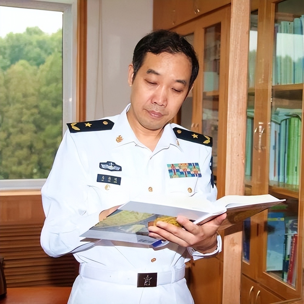 China's "super battleship" released! Combat power comparable to an ...