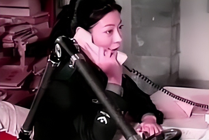 The model champion entered the industry, and cooperated with Lu Yi and ...