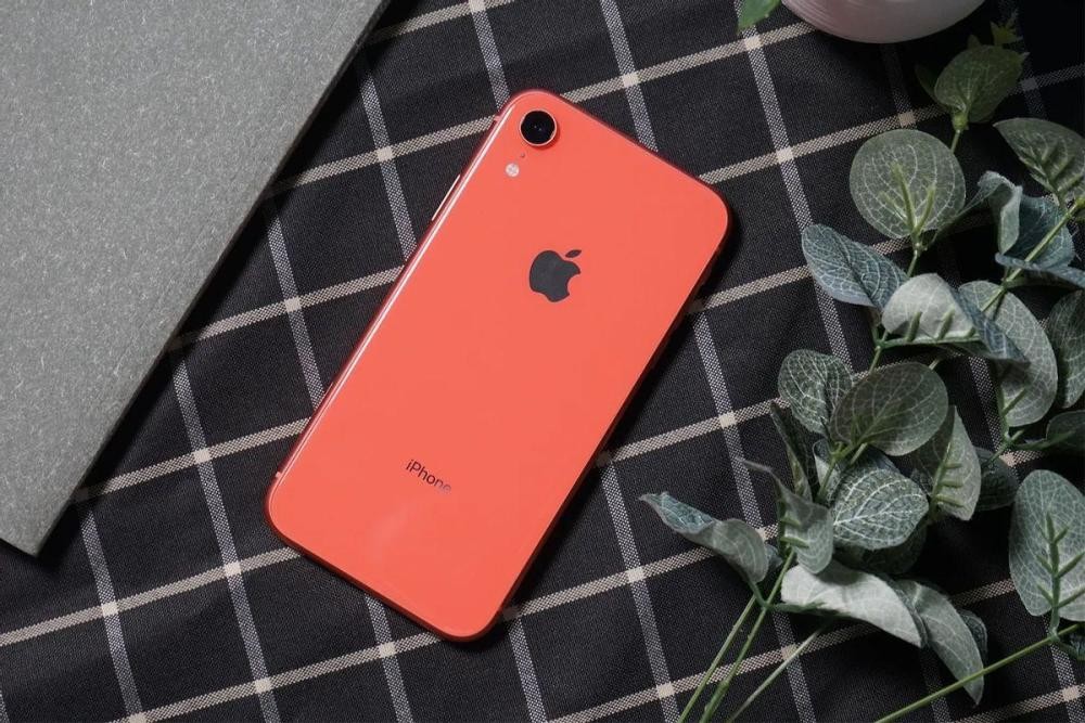 This time, the iPhone SE4 should finally be stable... right? - iNEWS