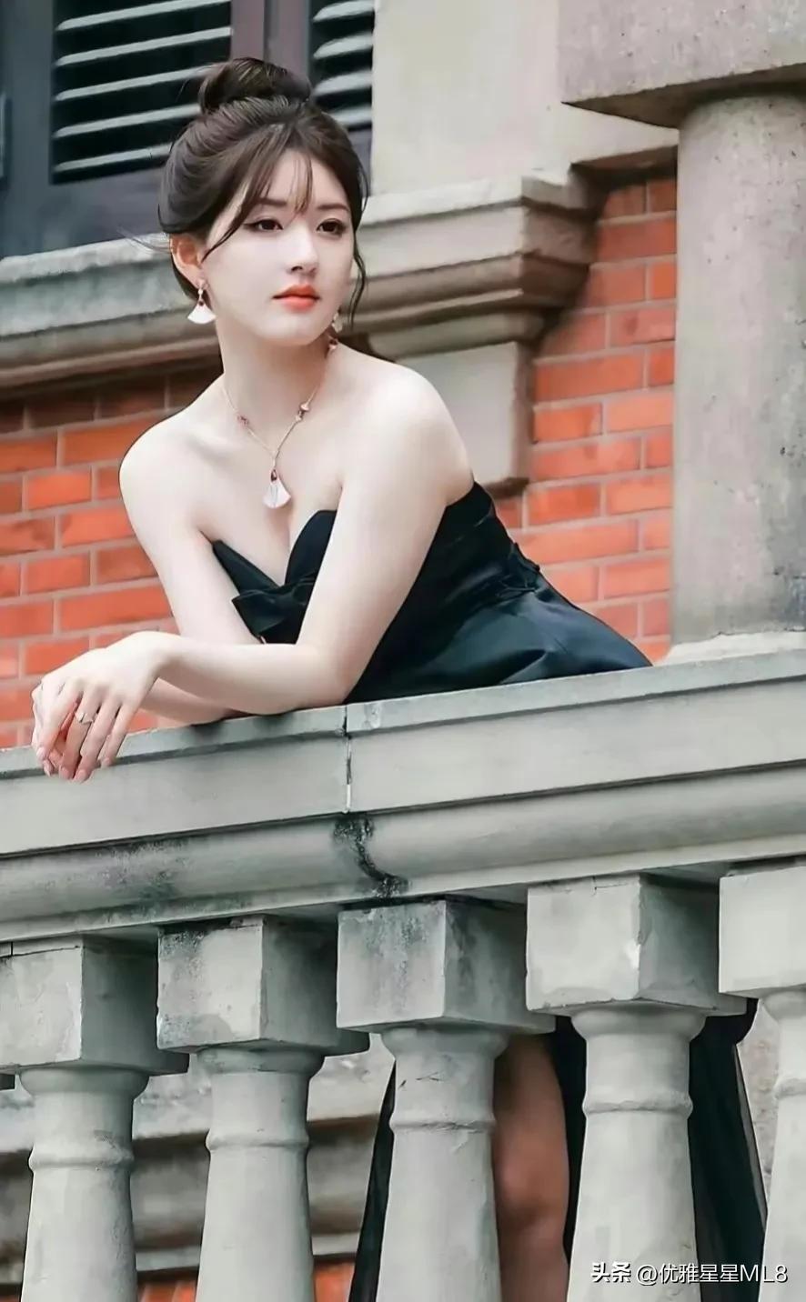 Unique and Fascinating: Meet Chinese Classical Dance Star Lusi Zhao ...