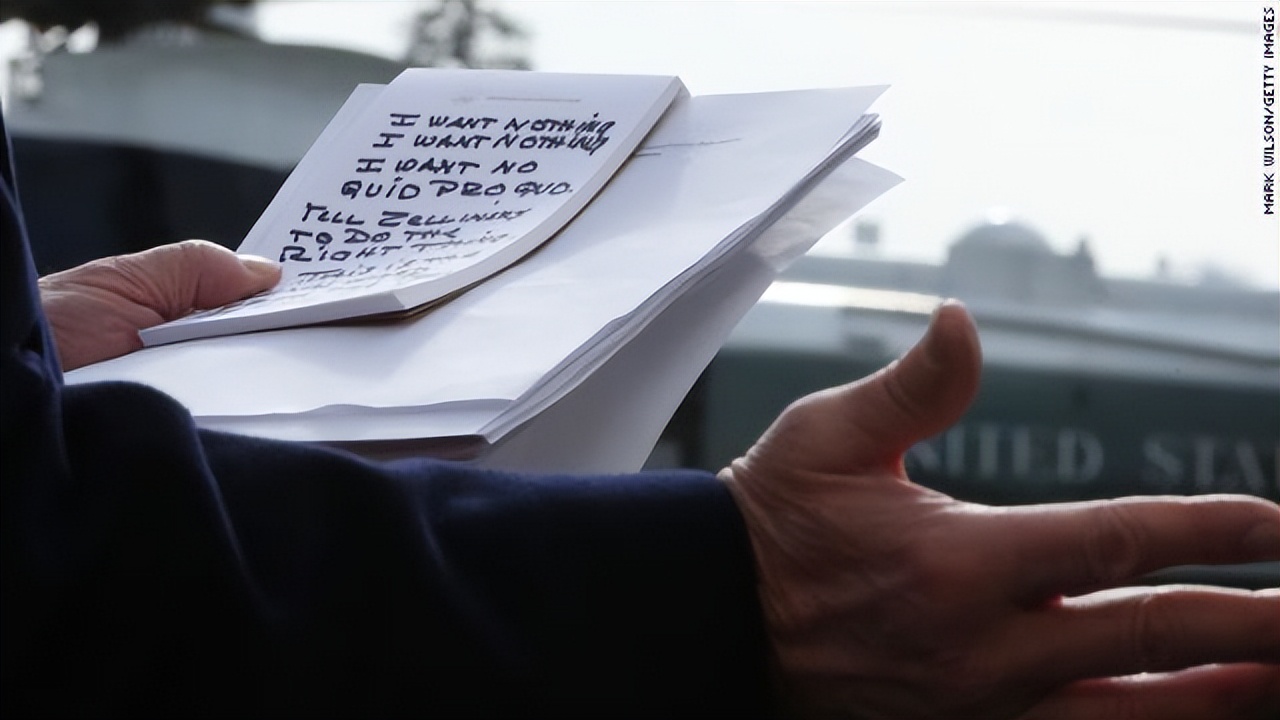 Biden's cheat sheet: The 80-year-old US president can't do without cue ...
