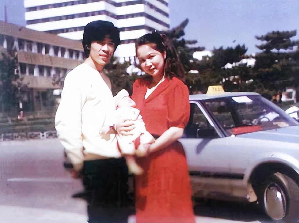 It turns out that he is Cai Ming's son. He is 37 years old and unmarried and pregnant. He is her ...