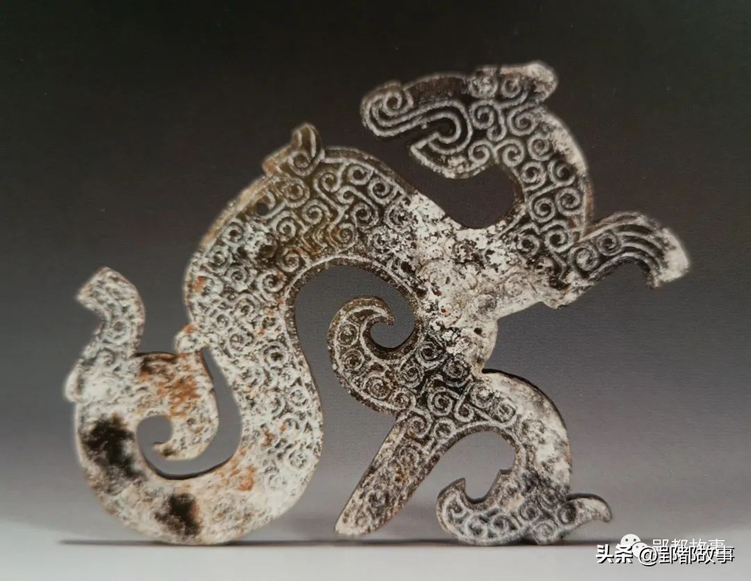 [Chu State Jade Ware 23] Dragon and Phoenix Jade Pendant - iNEWS