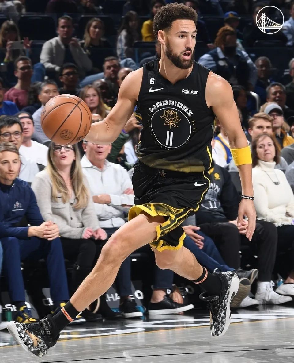 The more Klay wants to prove himself, the more damage he brings to the ...