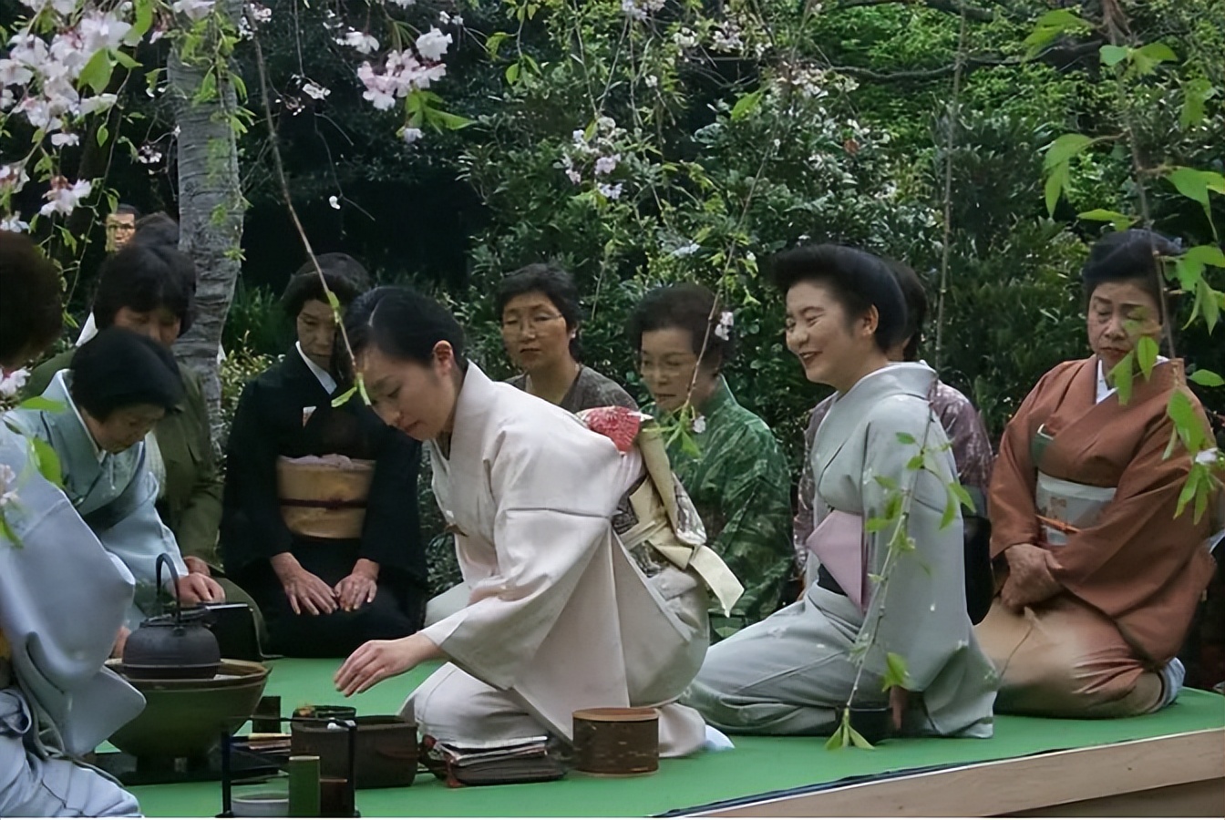 Tea Ceremony and Tea Art Culture: The Fusion of Tradition and Modernity ...
