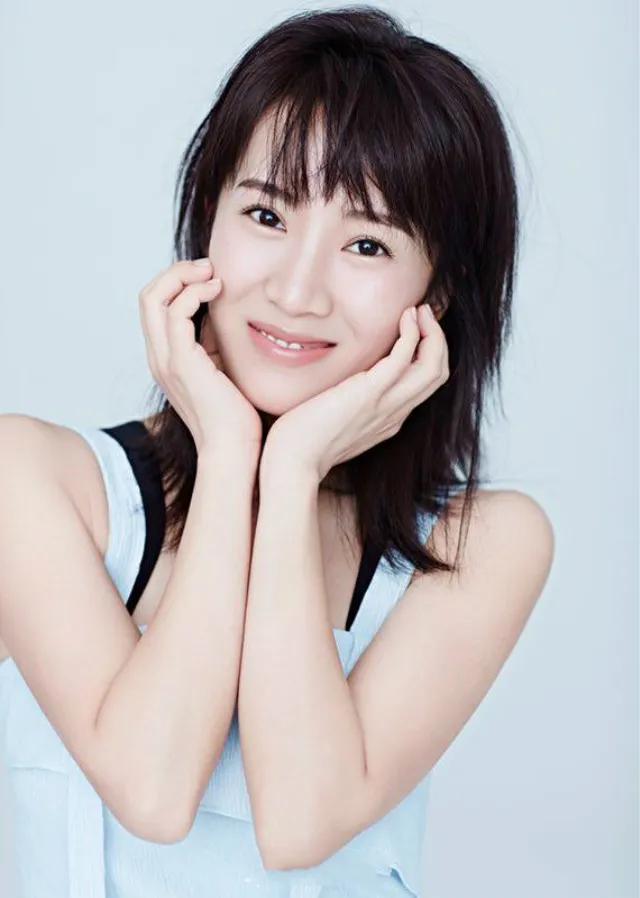 Li Nian's short hair is beautiful and charming, full of charm - iMedia