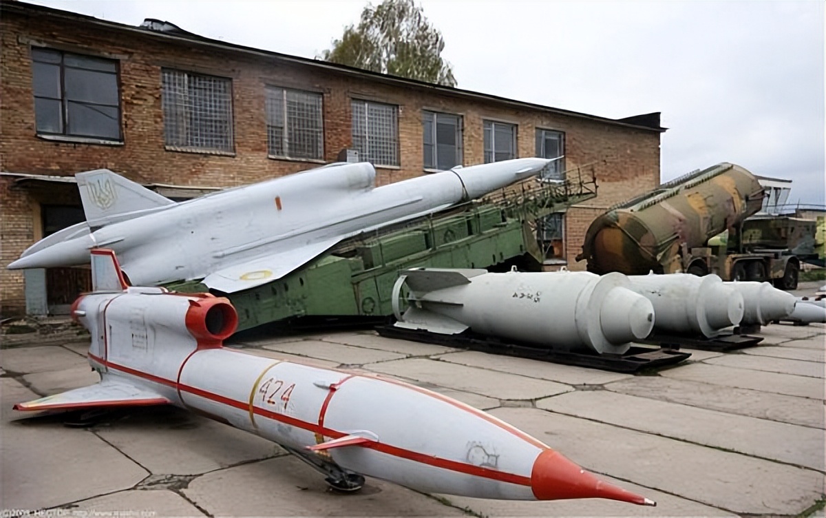 Ukraine used Soviet drones to attract Russian anti-aircraft missiles to ...