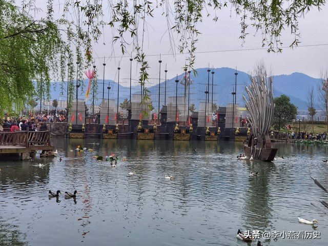 Wooden Niu Liuma, Zhuge Liannu: Revealing the Secret of Zhuge Liang's ...