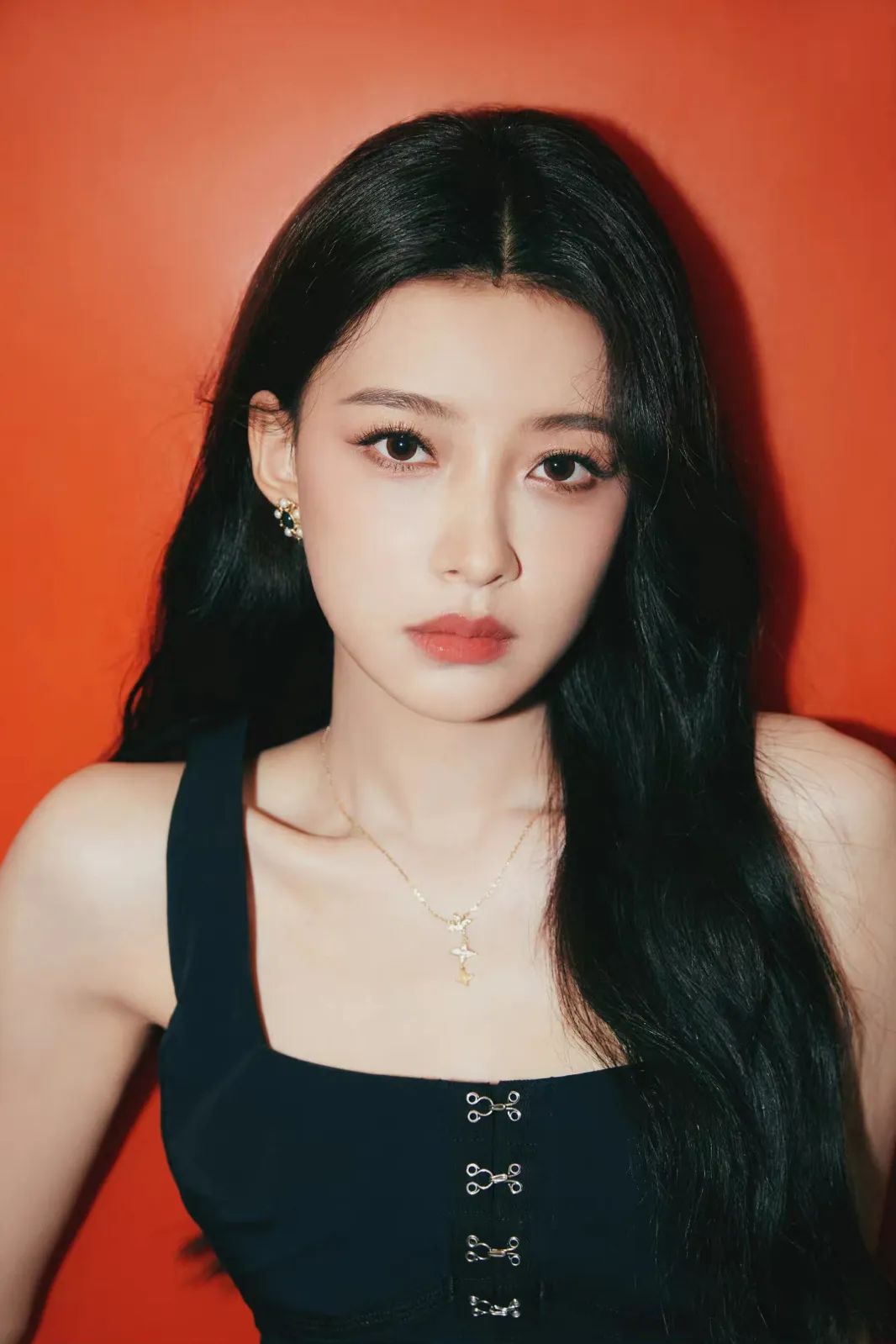 Jiang Shuying, Sun Yi, Zheng Xiuyan, Wang Dalu, Wang Hedi - iMedia