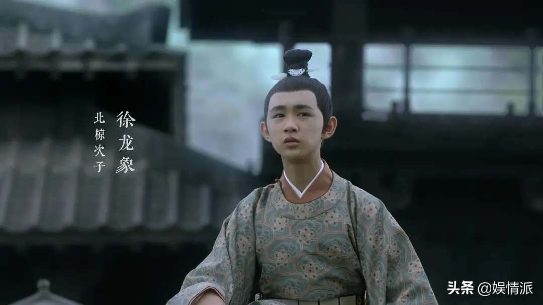 "Fighting Knives in the Snow" has more than 600 million broadcasts, and ...