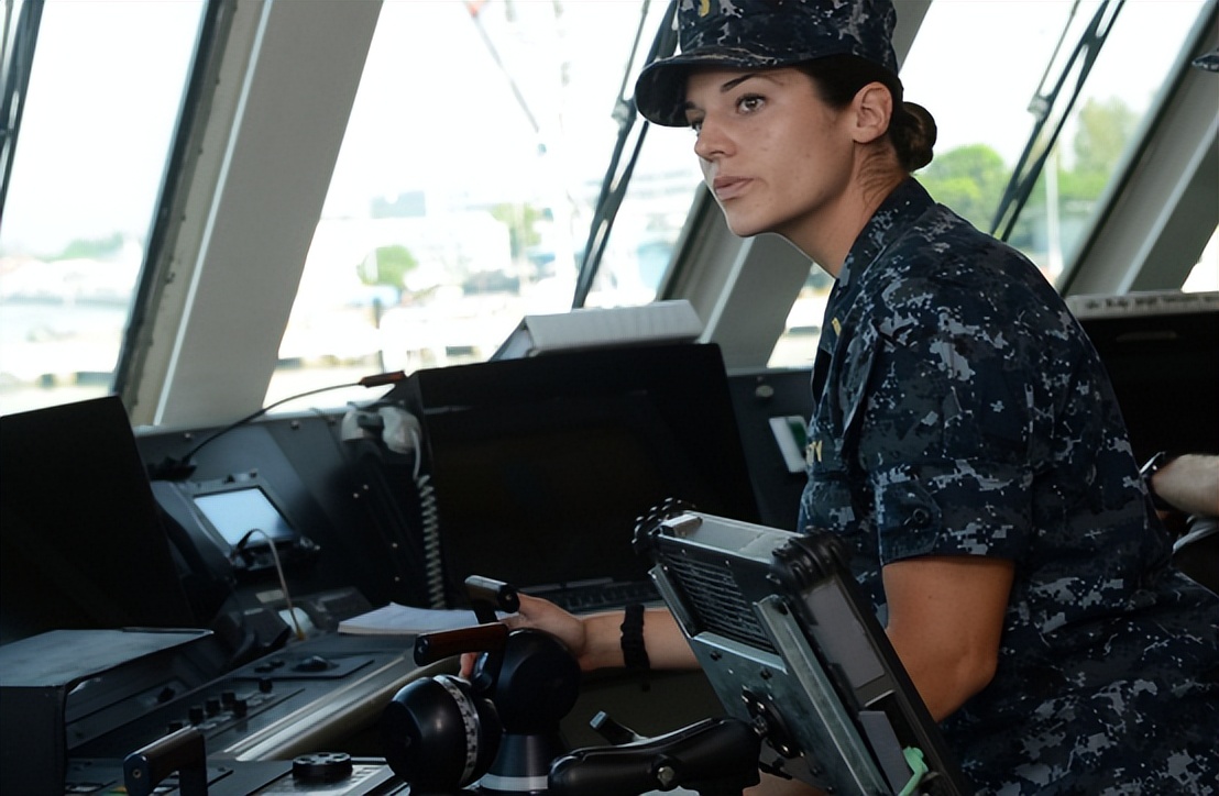 Every American aircraft carrier has to bring a large number of female ...