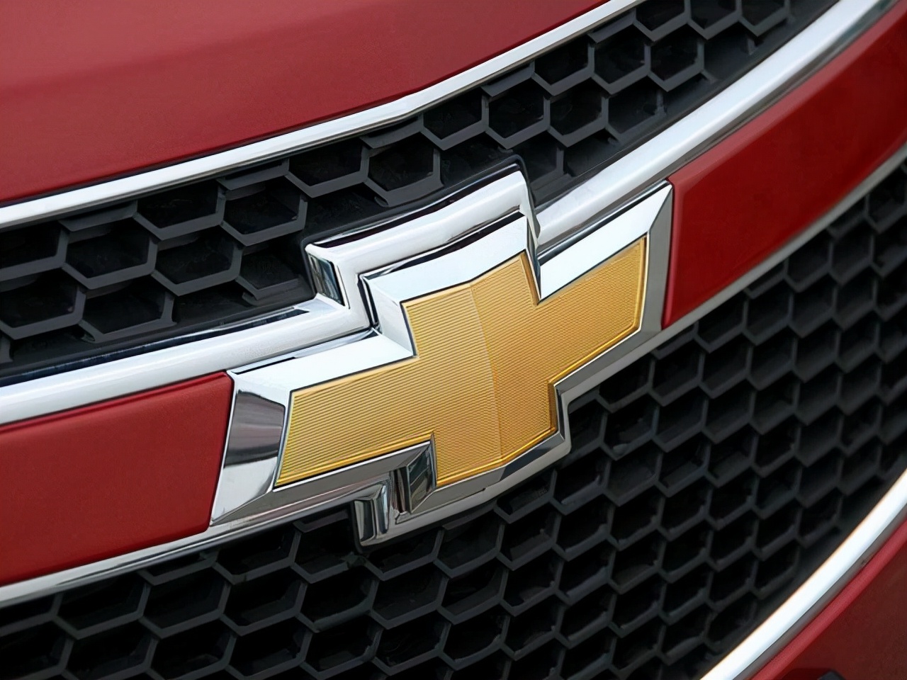 1 plus sign, which brand of car is it - iNEWS