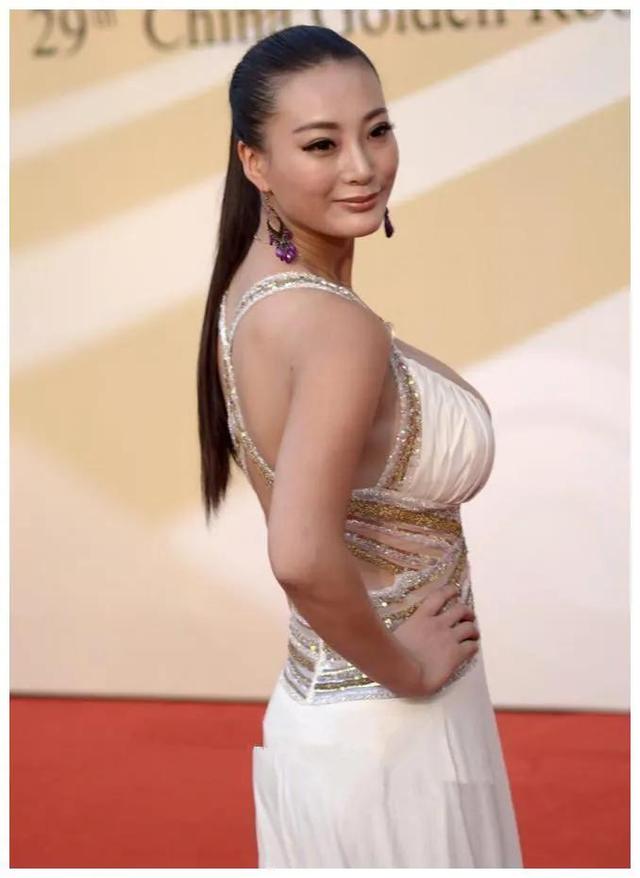 Wang Li Danni: From underwear model to porn star, there is a man's conspiracy behind her love ...