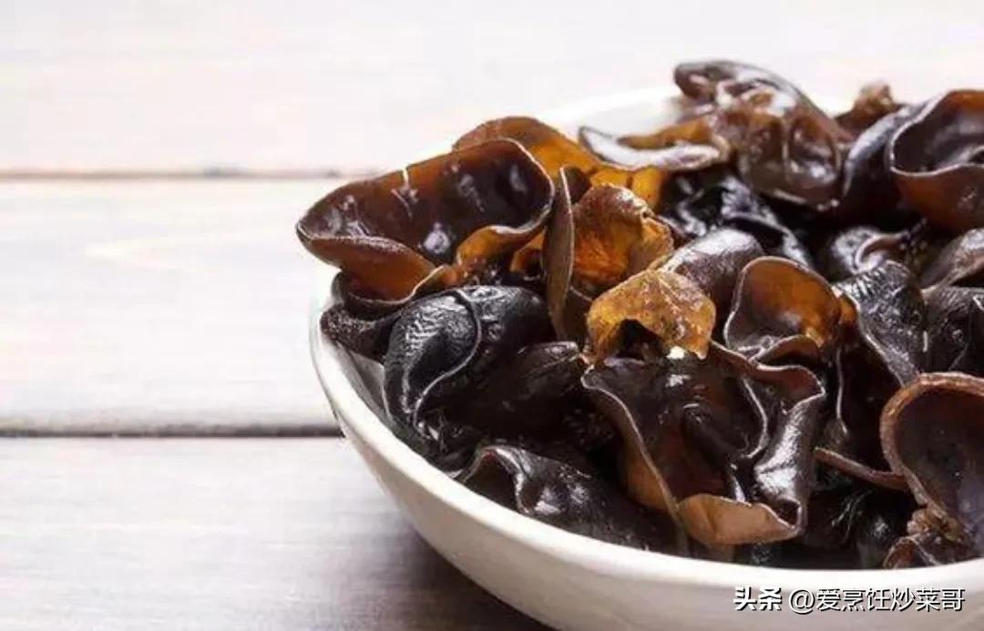 How to make cold fungus delicious? Share detailed steps and teach you ...