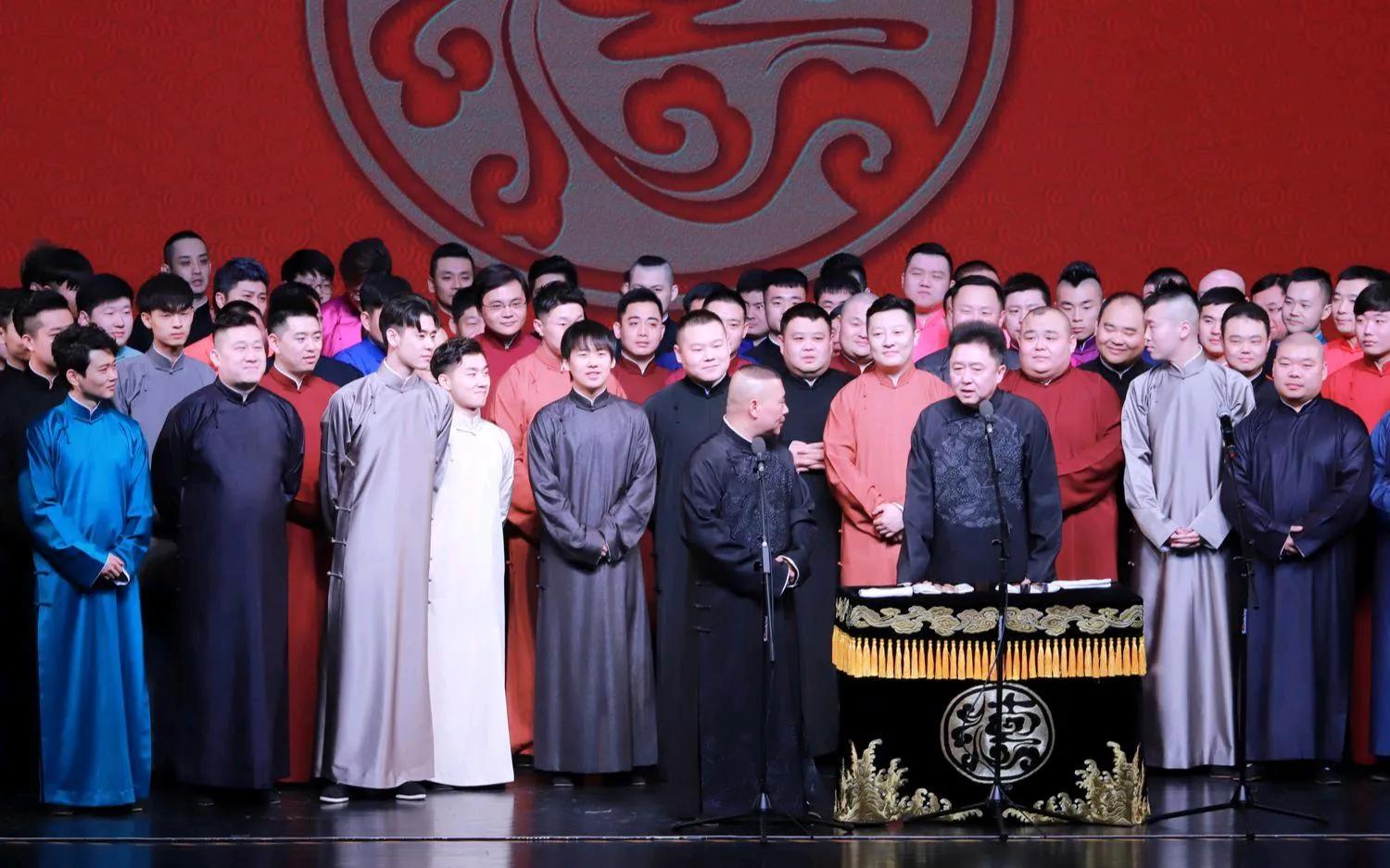 Cao Yunjin opened a new mode of live cross talk, can it subvert the way ...