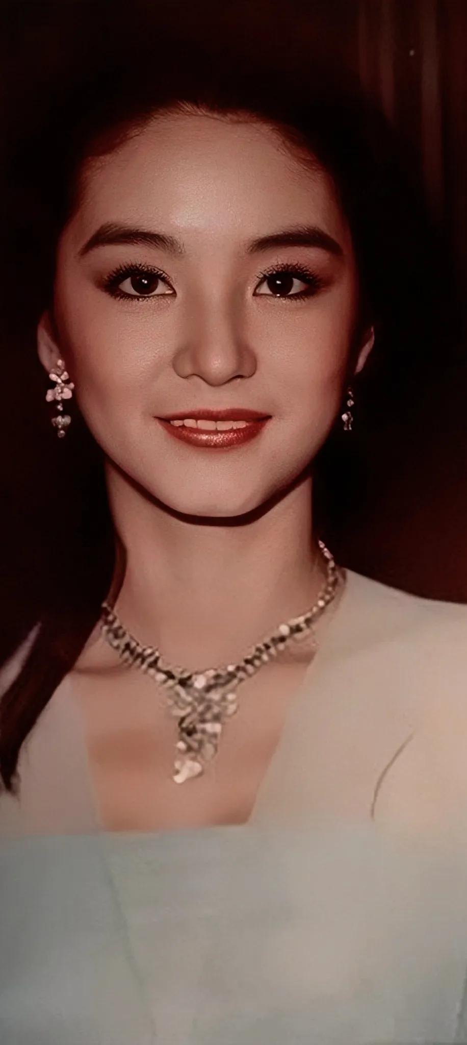 Brigitte Brigitte wallpaper - beautiful photos of those amazing times ...