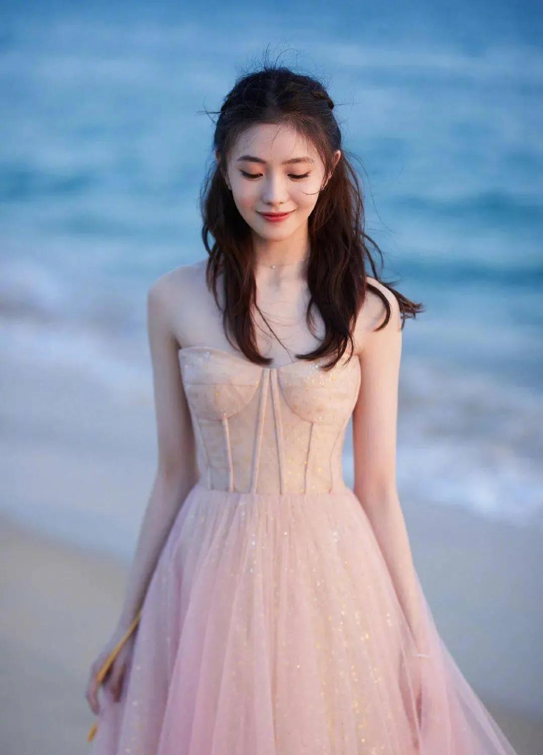 "Missing You" directed by [Liu Yulin] and starring Liu Haocun and Song ...