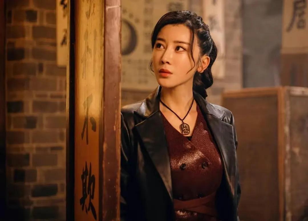 Shi Xuanru: Young and beautiful, sexy and elegant, full of charm - iMedia