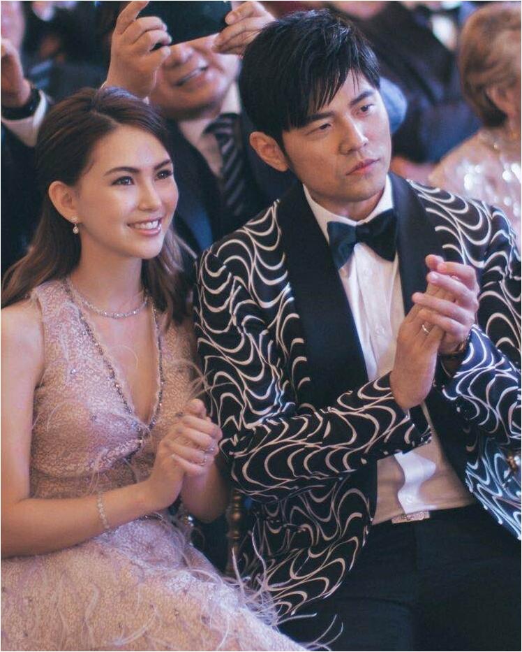 Sweet photo of Jay Chou and Kun Ling! Golf selfies reveal the details of happiness - iMedia