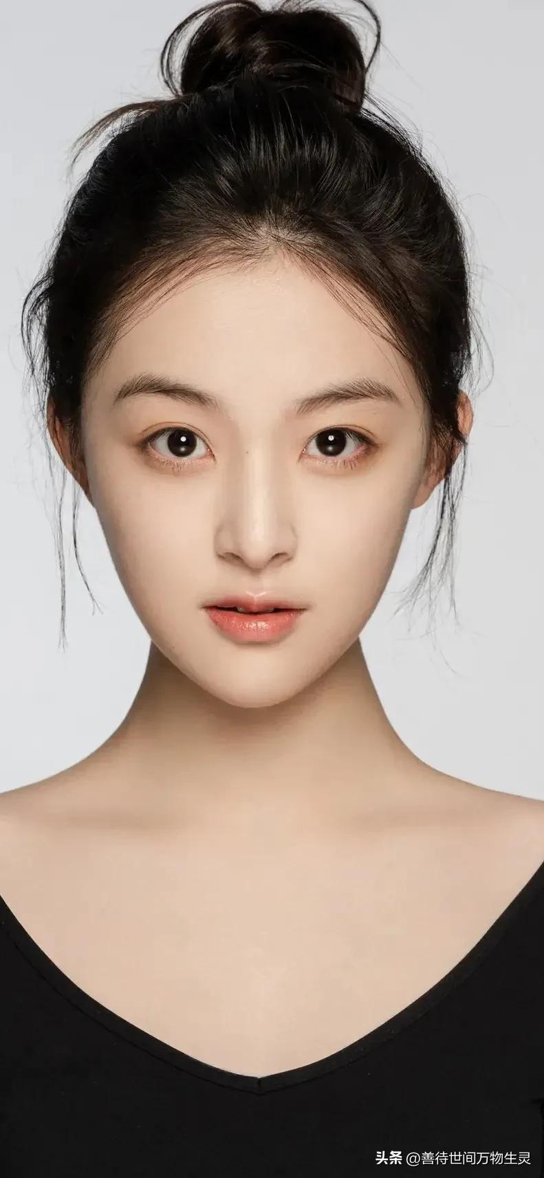 Gu Yuhan·Photobook - iNEWS