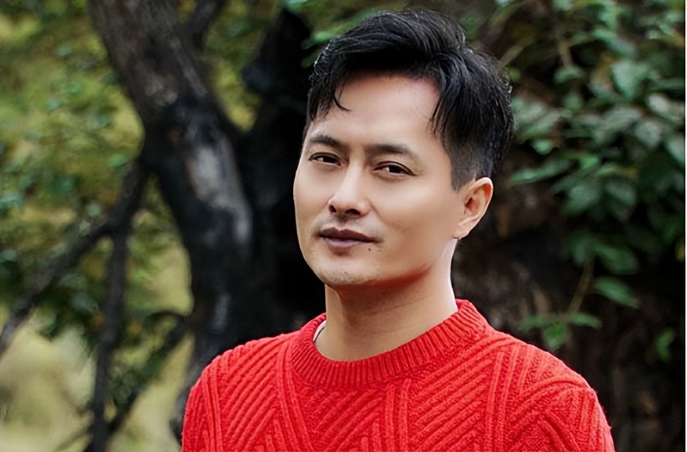 Grassroots singer Yunfei: Divorced his wife after becoming famous, now ...