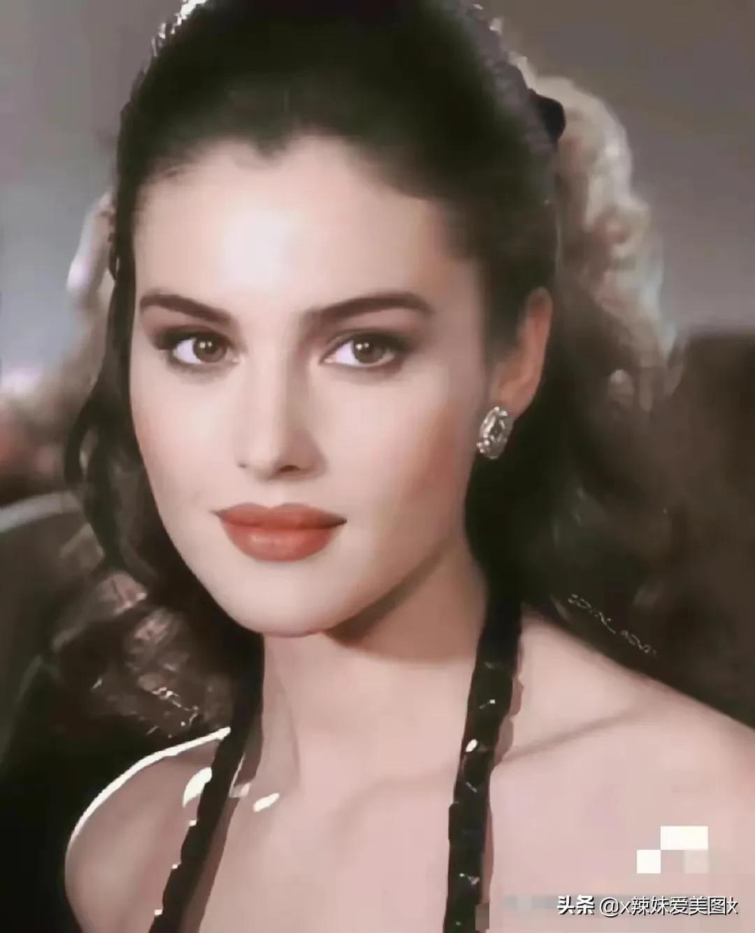 Monica Bellucci, known as the "Earth Ball Flower" - iNEWS