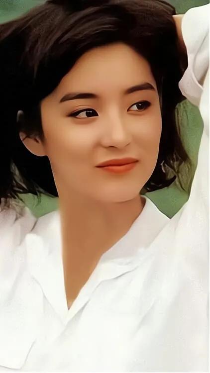 Look how beautiful Lin Qingxia was when she was young - iNEWS